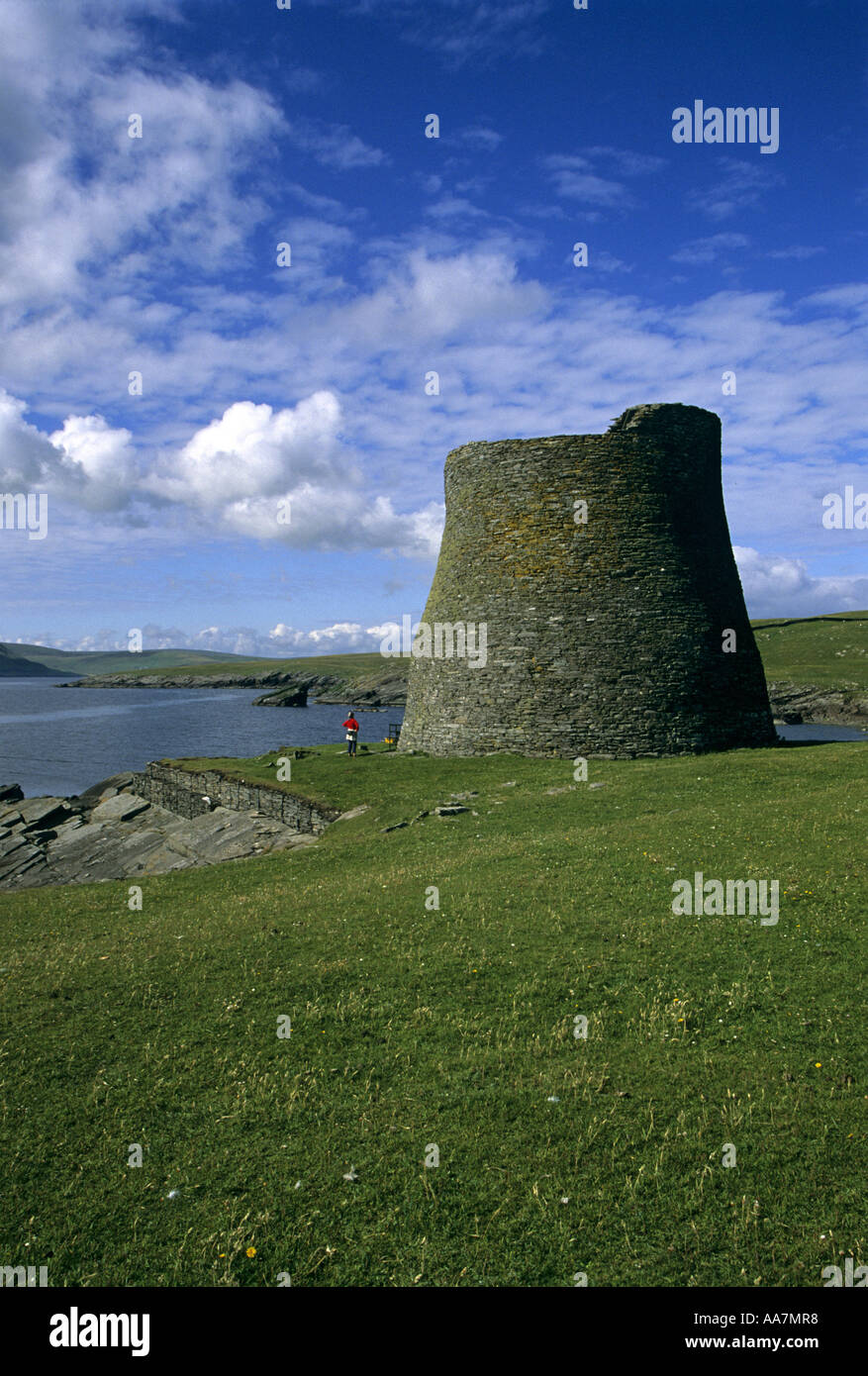 Mousa broch, shetland hi-res stock photography and images - Alamy