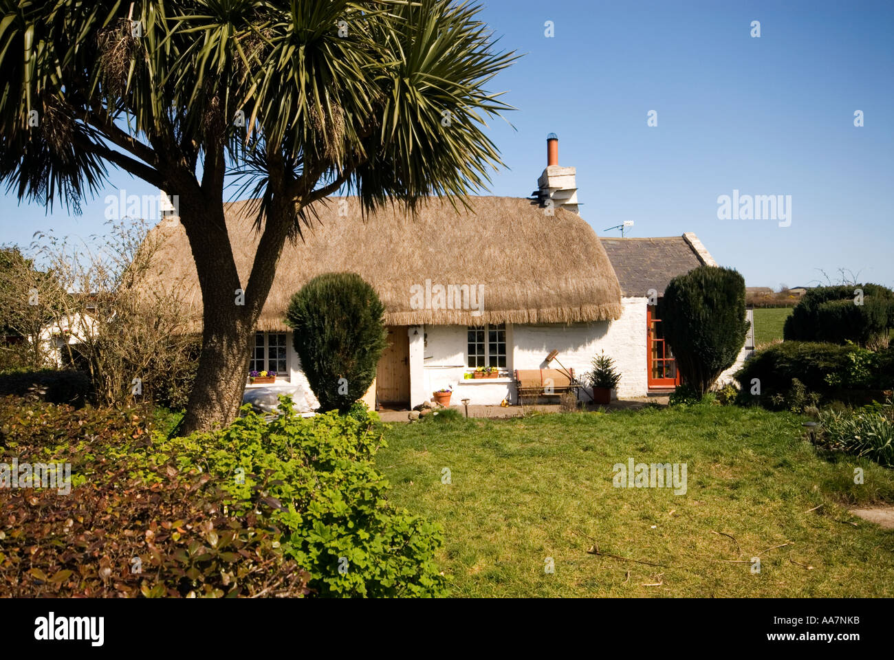 Manx cottage hi-res stock photography and images - Alamy