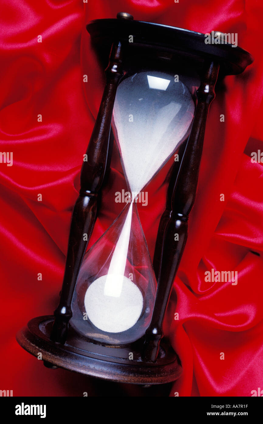Nostalgia hourglass hi-res stock photography and images - Alamy
