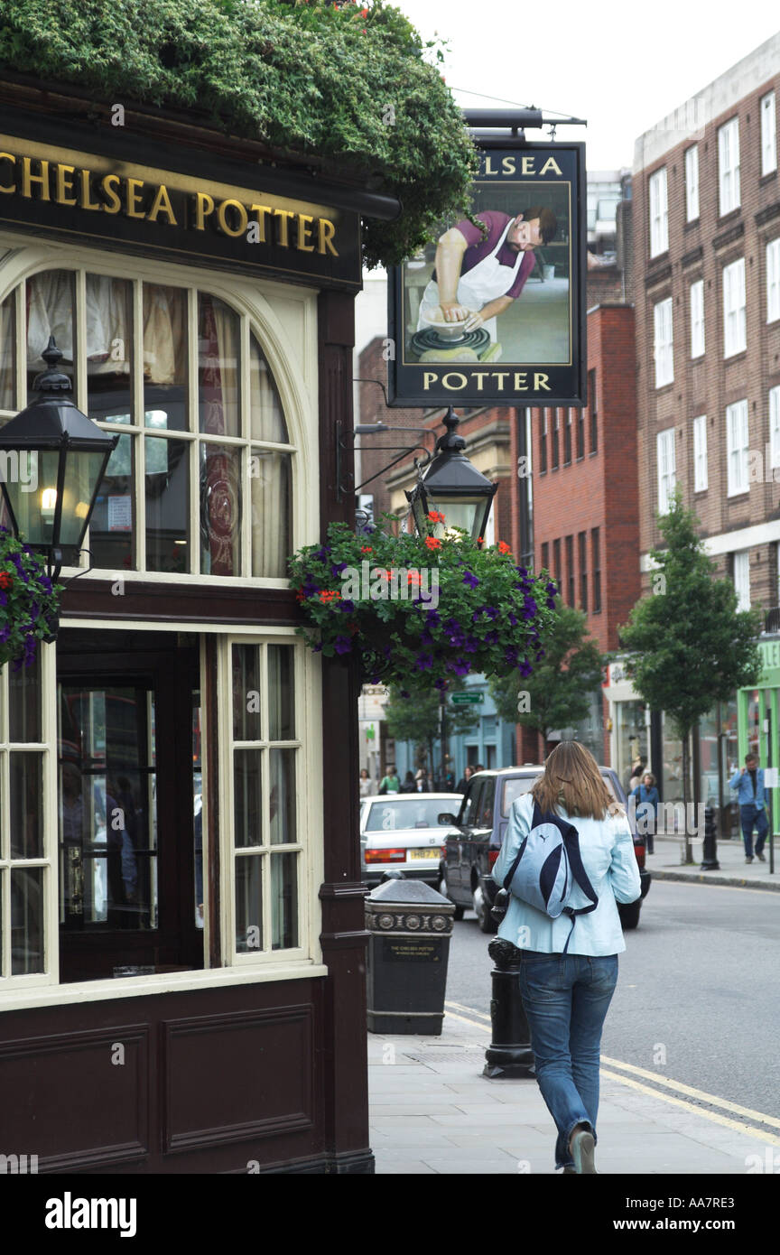 Chelsea potter pub hi-res stock photography and images - Alamy