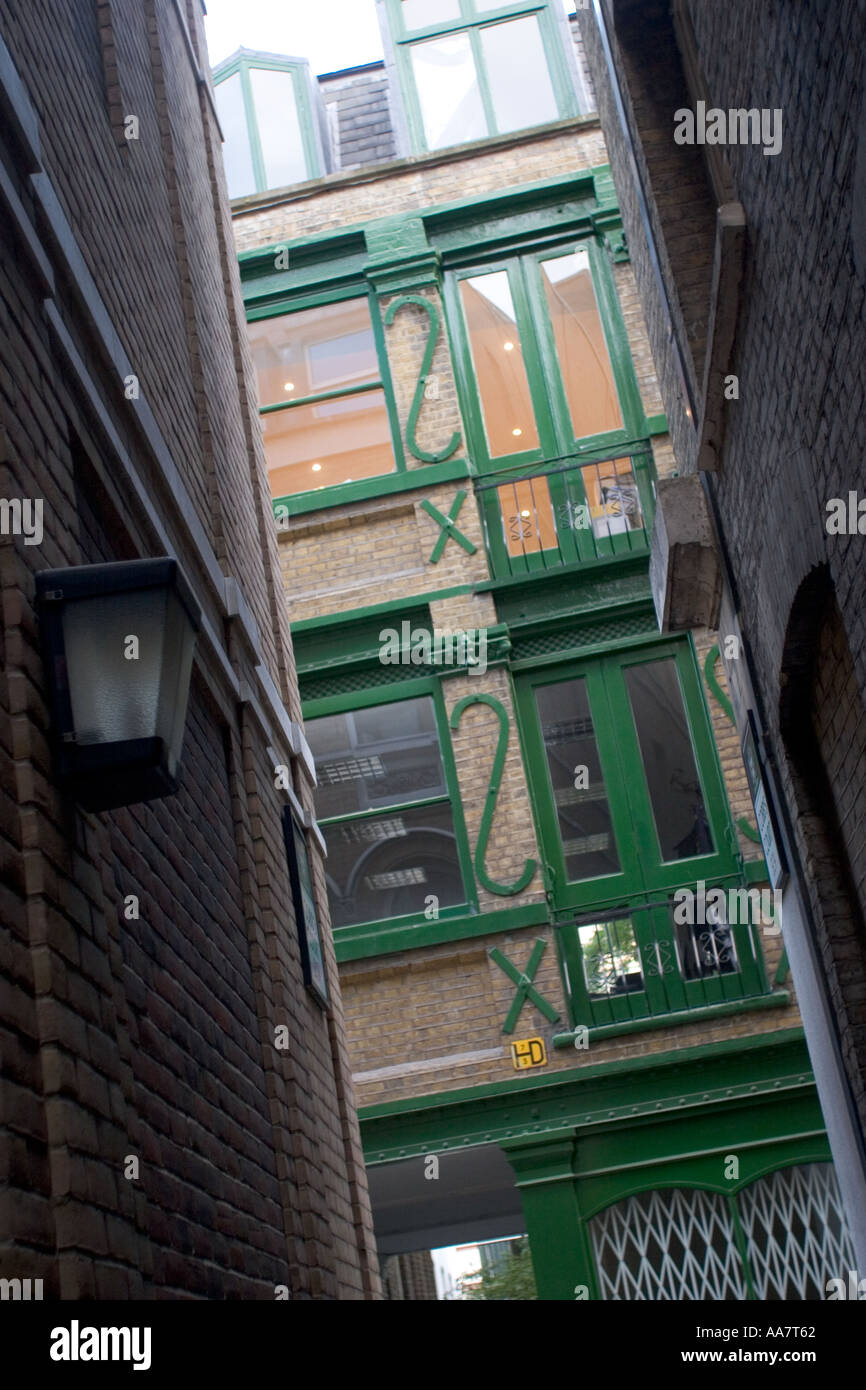 Carter lane london hi-res stock photography and images - Alamy