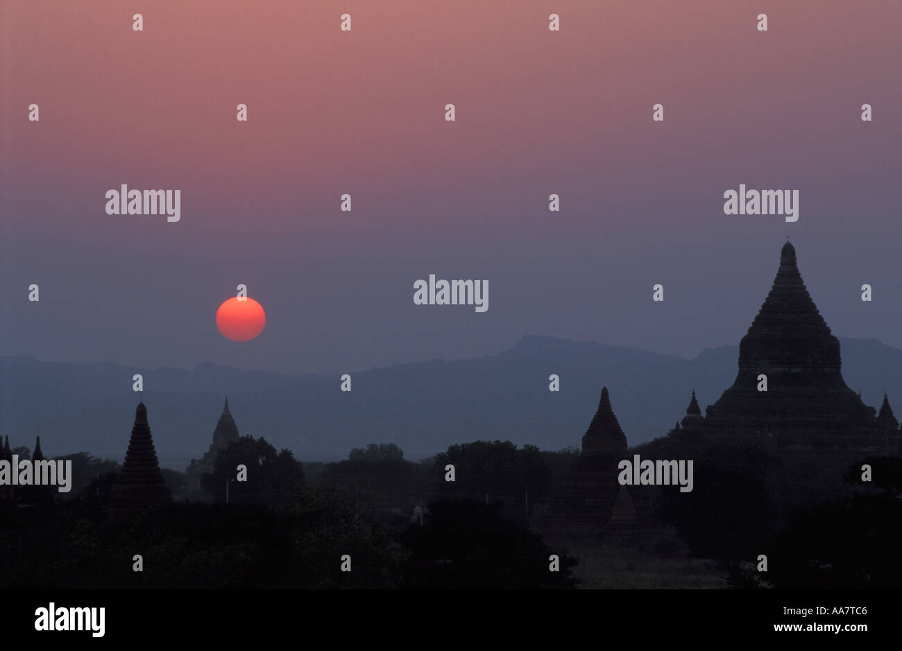 Sunset silhouettes of temples Bagan Burma Myanmar Stock Photo - Alamy