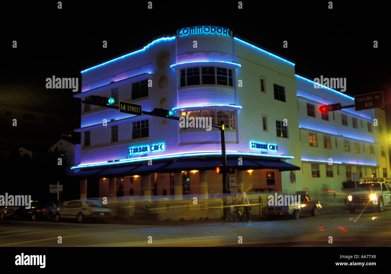 Neon lit Commodore Hotel (Henry Hohauser 1939), Collins Avenue/14th ...