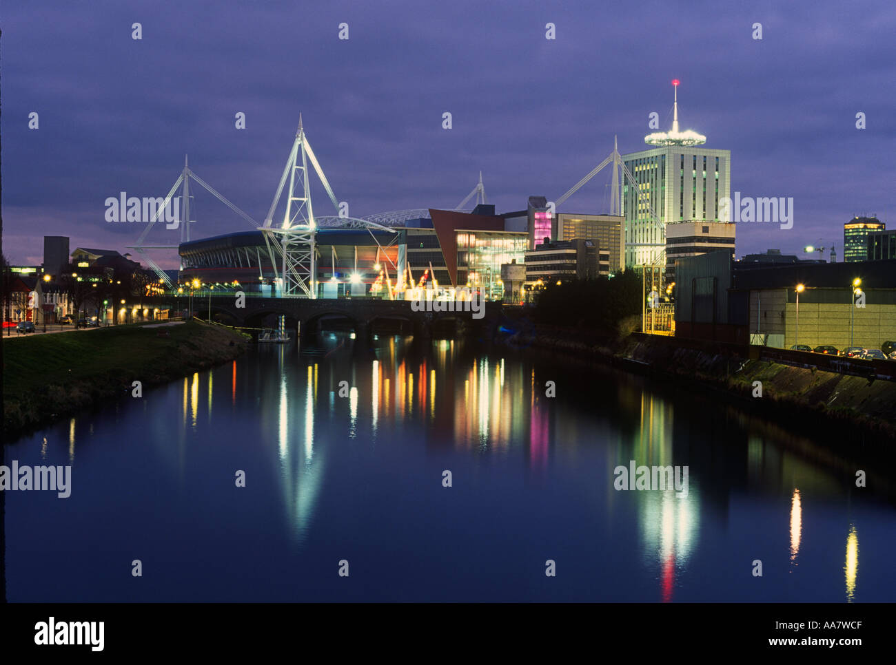 Cardiff city stadium night hi-res stock photography and images - Alamy