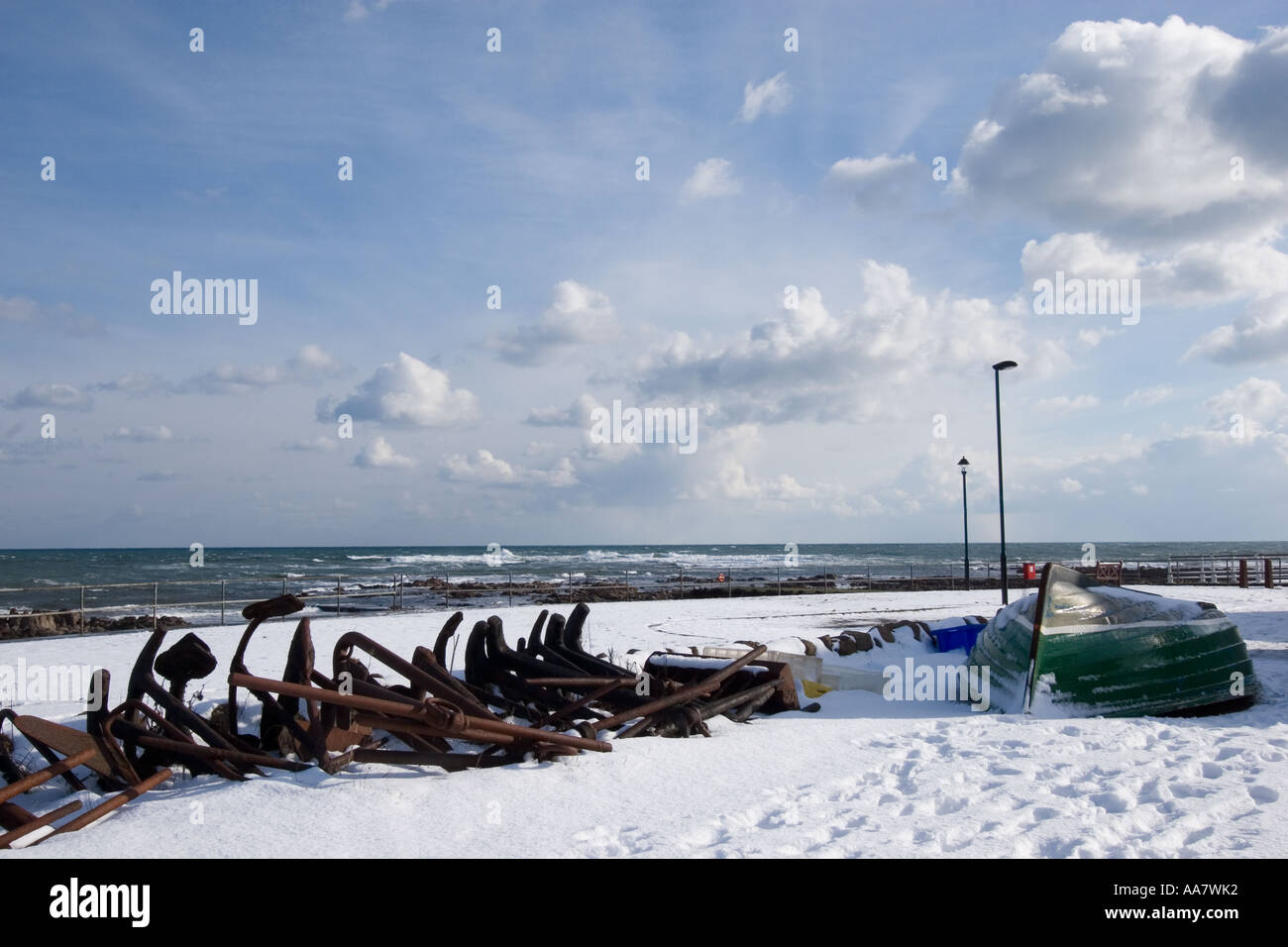 Snow anchors hi-res stock photography and images - Alamy