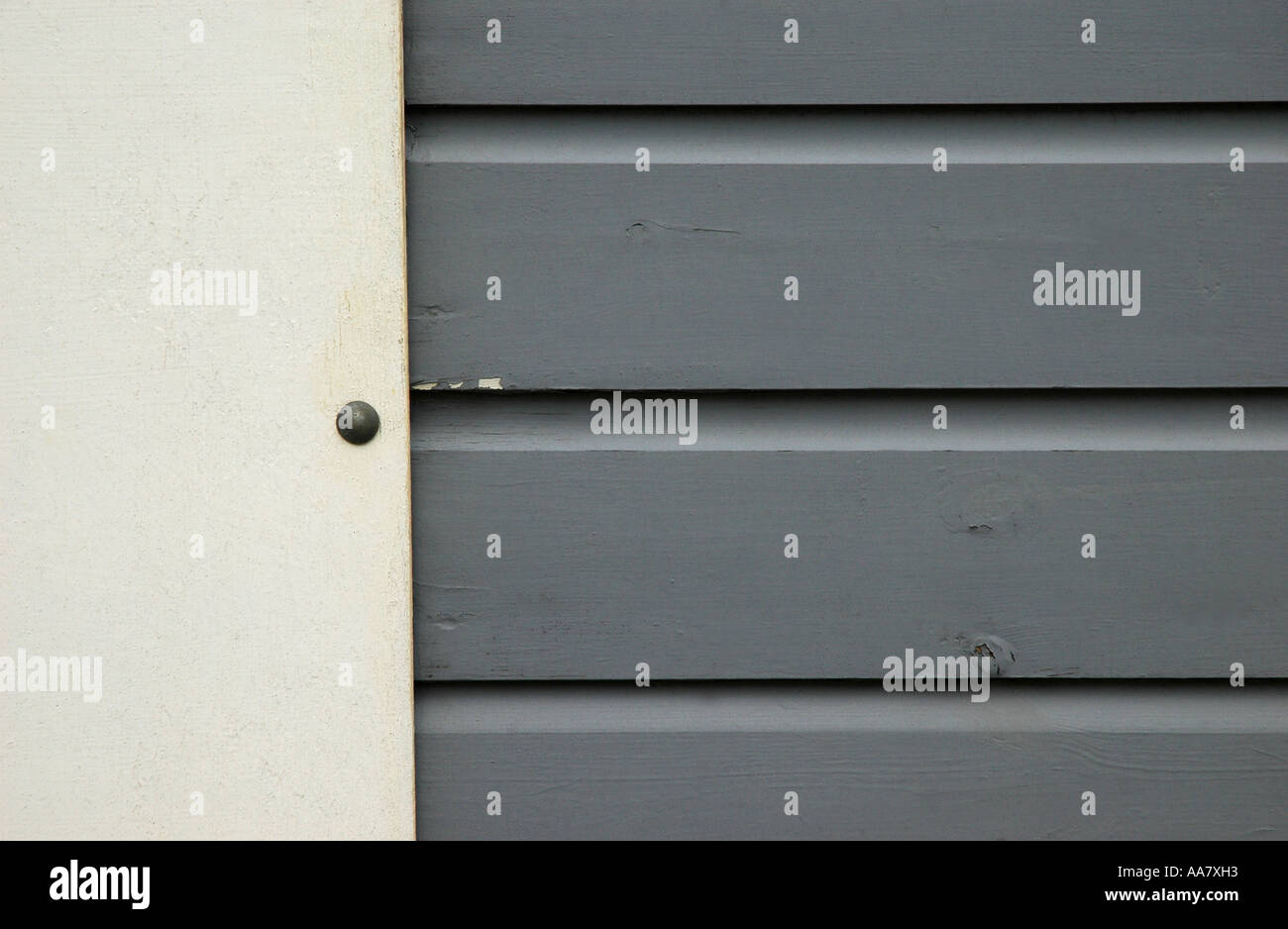 Wood pattern of beach hut exterior Stock Photo - Alamy
