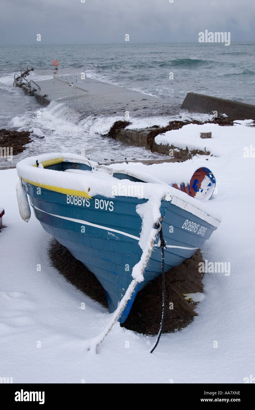 boat on slip Stock Photo - Alamy