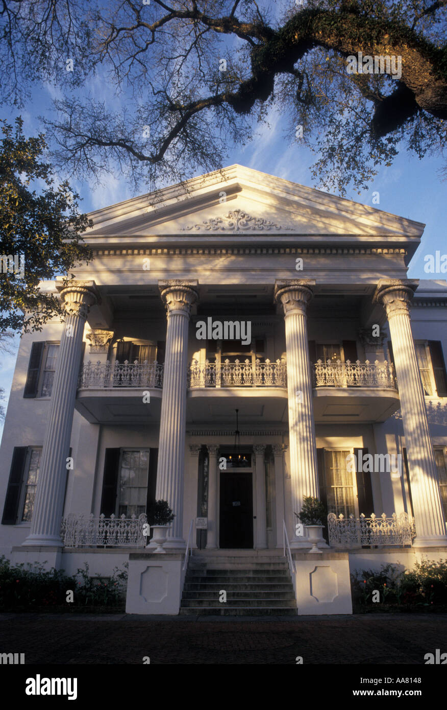Antebellum mansions natchez hi-res stock photography and images - Alamy