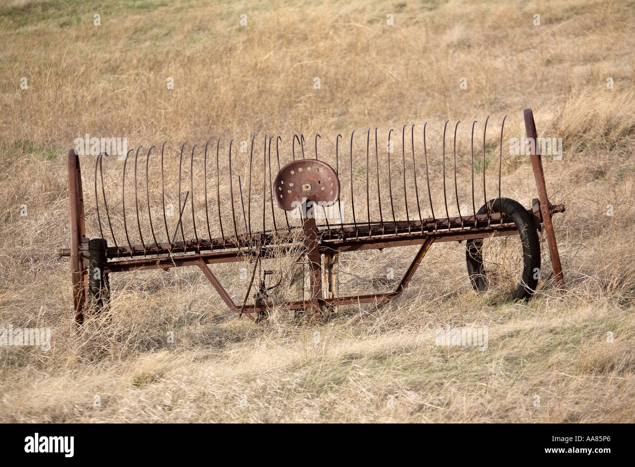 Horse drawn farming implement hi-res stock photography and images - Alamy