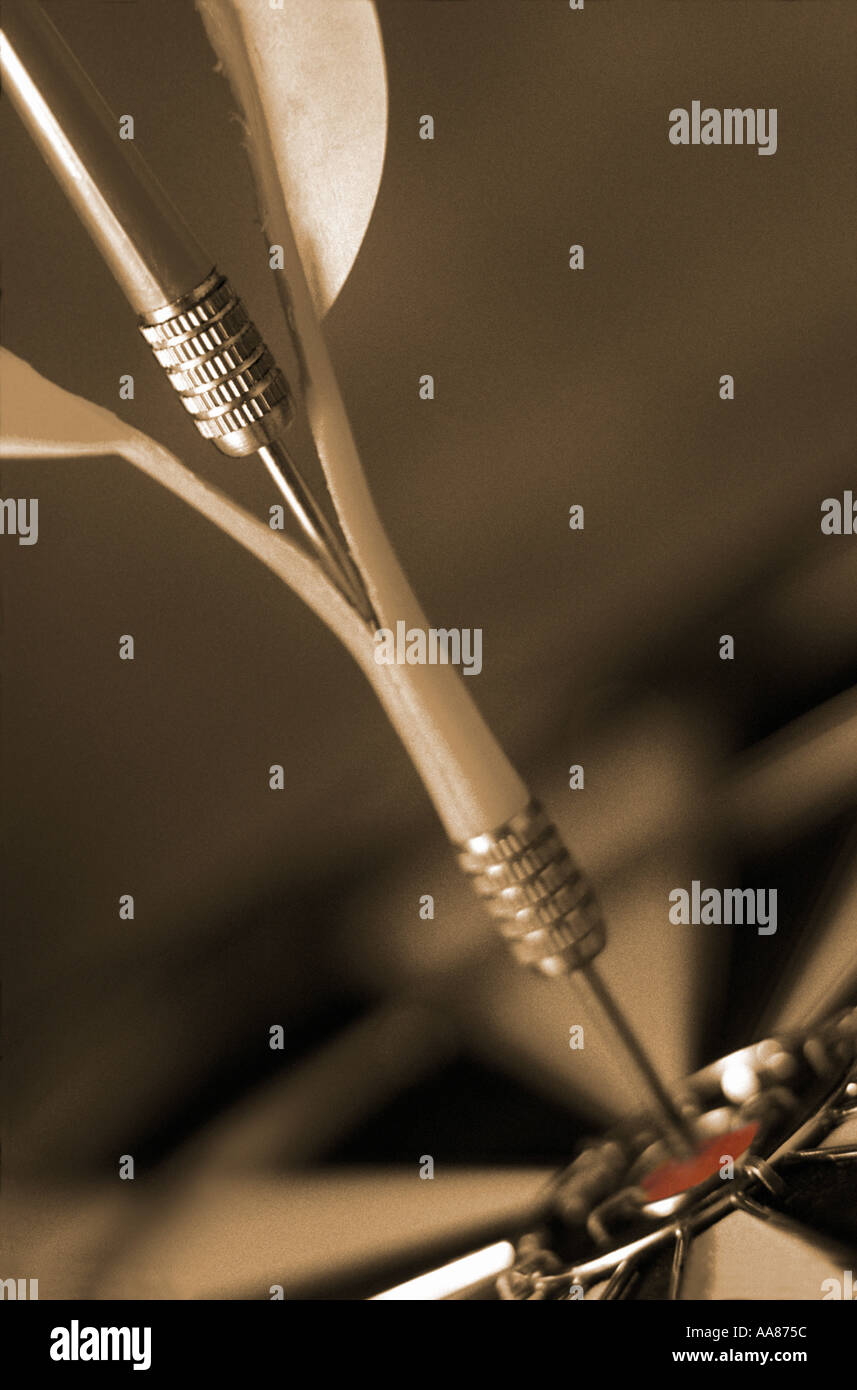 Splitting arrow hi-res stock photography and images - Alamy