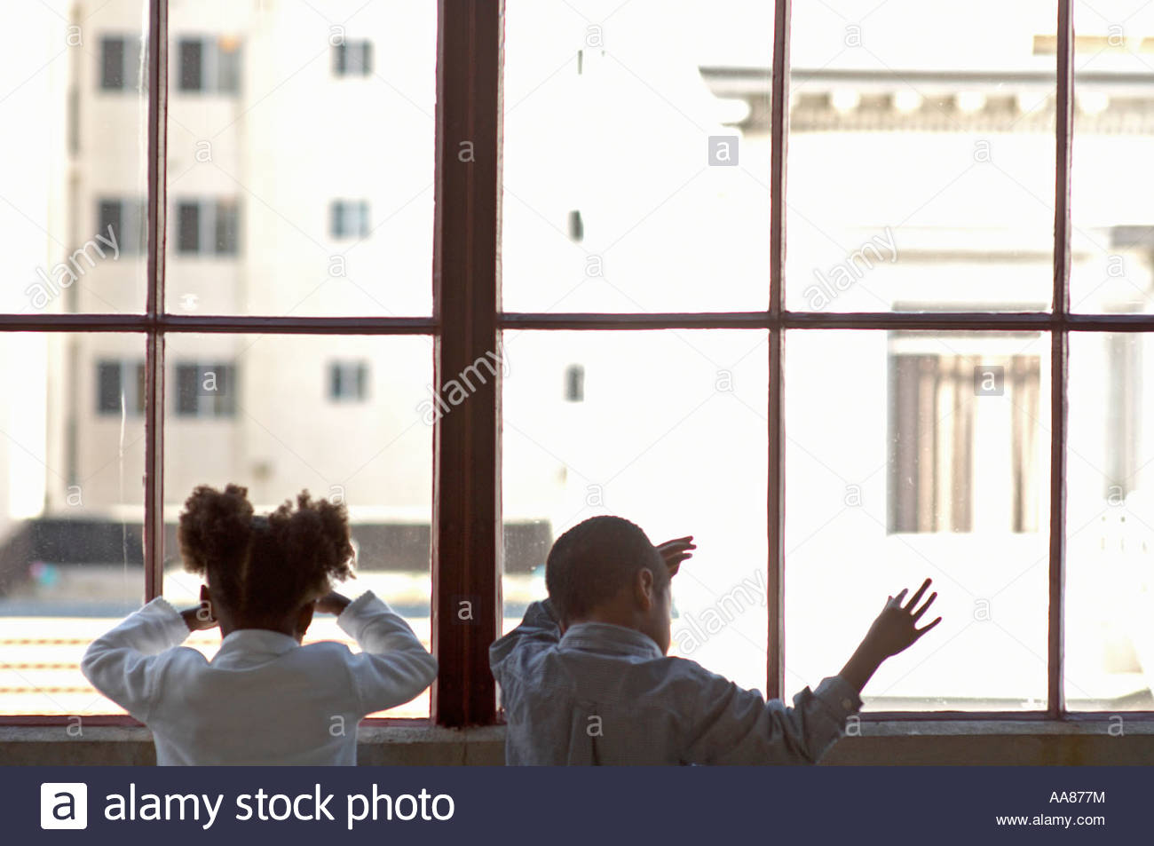 Child Looking Out Of Window Silhouette Stock Photos & Child Looking Out ...