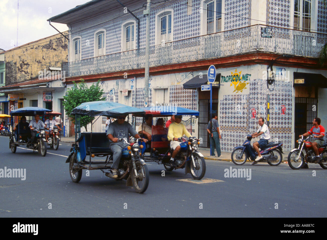 An Internet Corner Iquitos Peru Stock Photo - Alamy