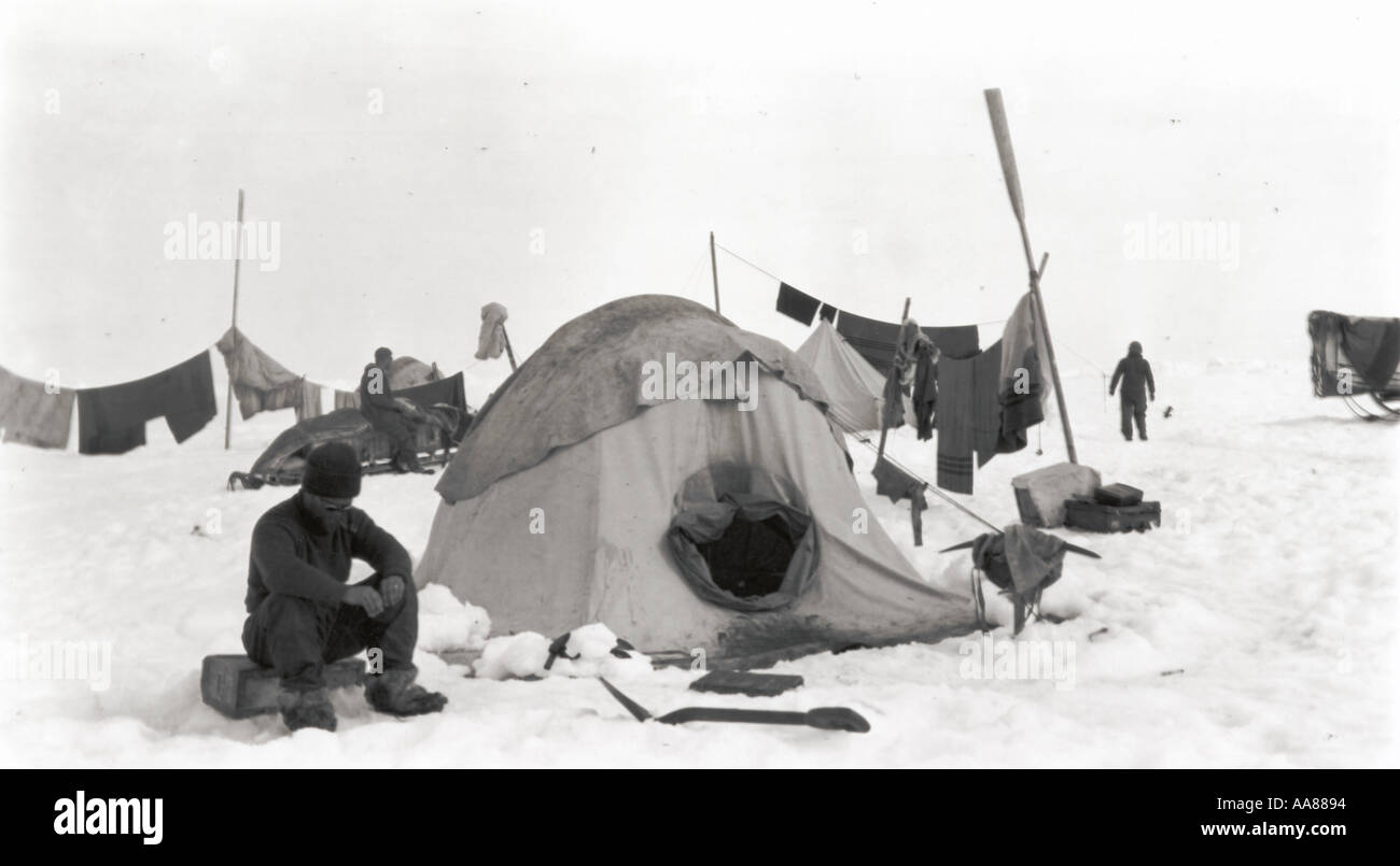 Tent on Ocean Camp Imperial Trans Antarctic Expedition Stock Photo - Alamy