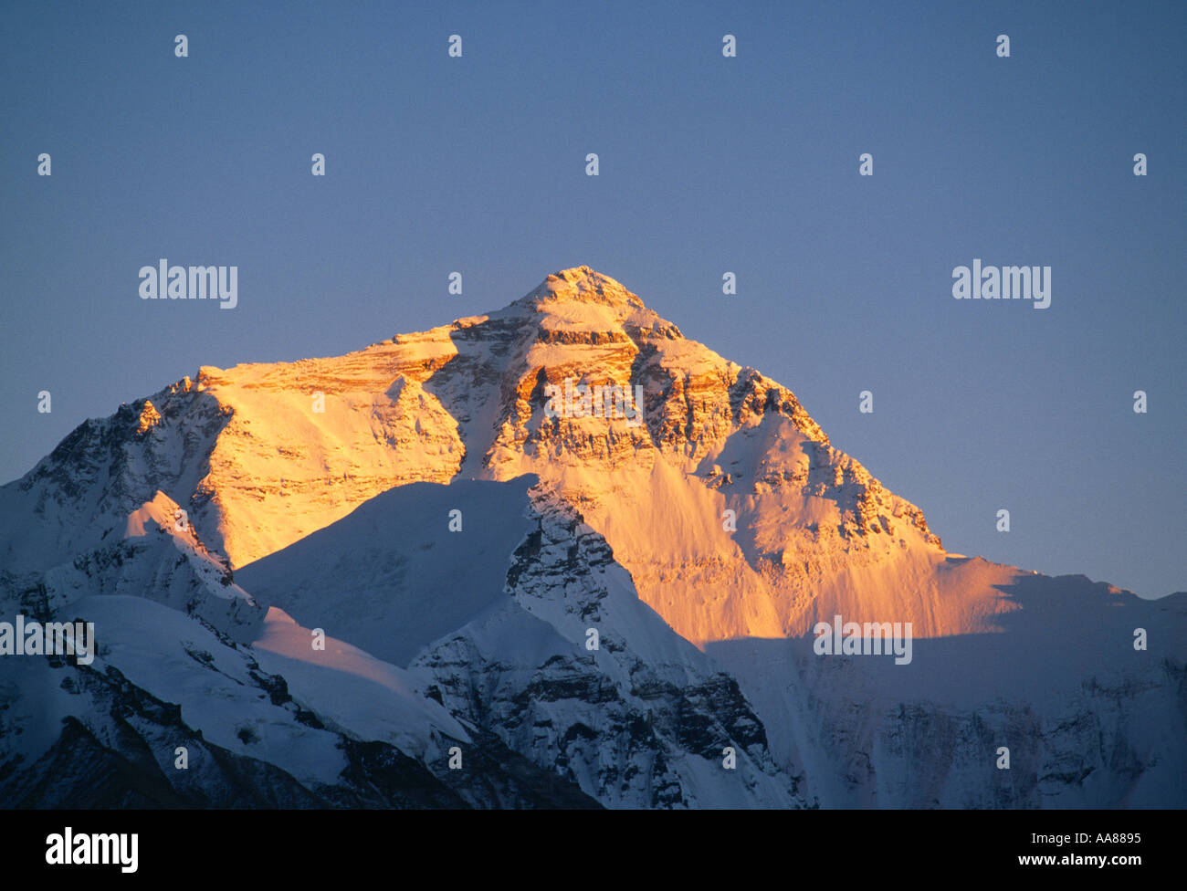 The north face of Mount Everest at sunset Stock Photo - Alamy