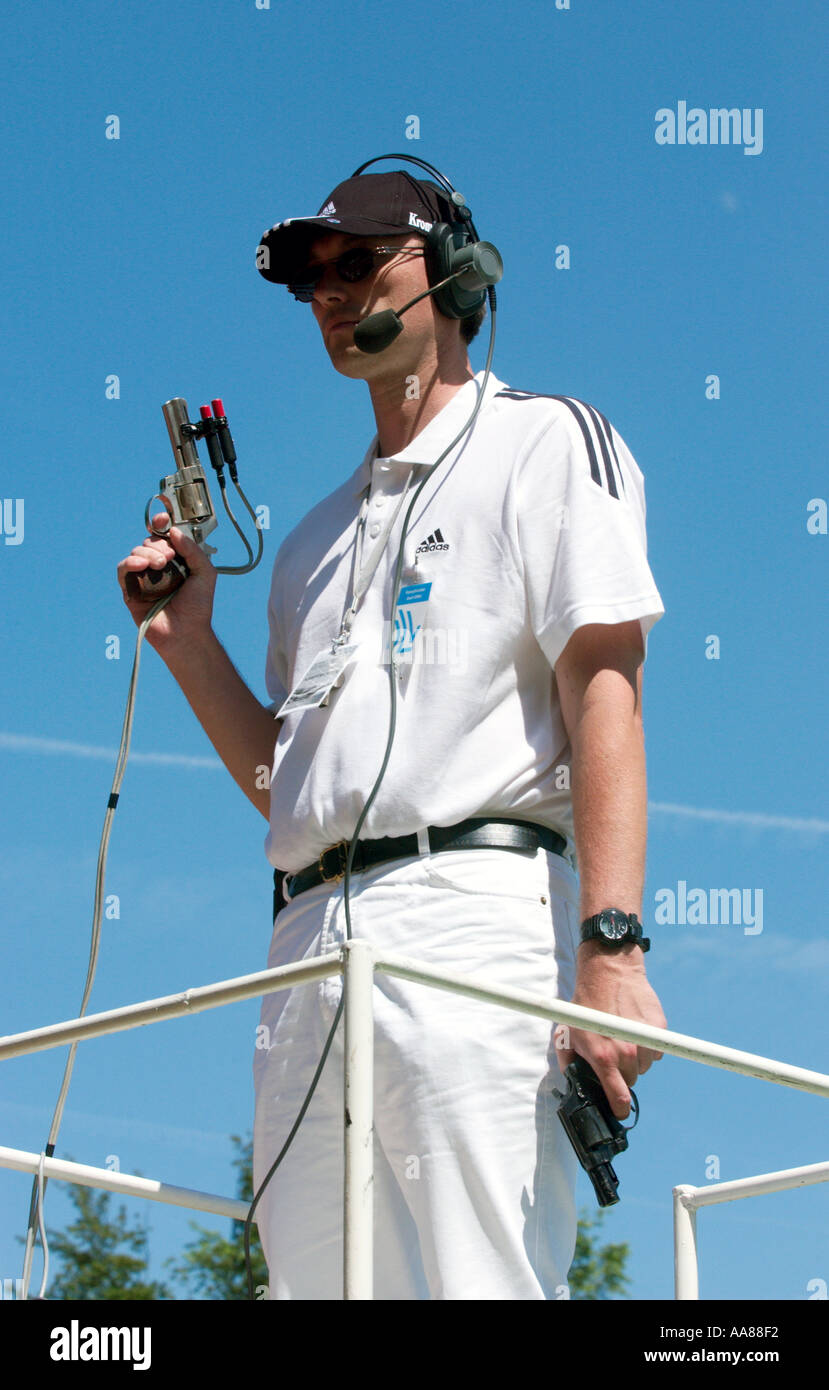 Starting shot starting pistol hi-res stock photography and images - Alamy