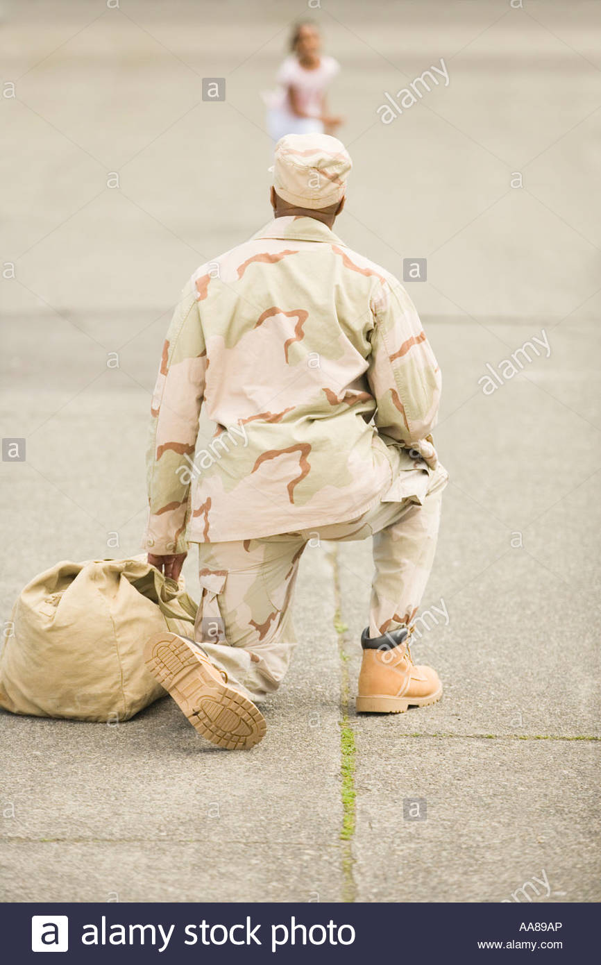 Soldier Coming Home Stock Photos & Soldier Coming Home Stock Images - Alamy