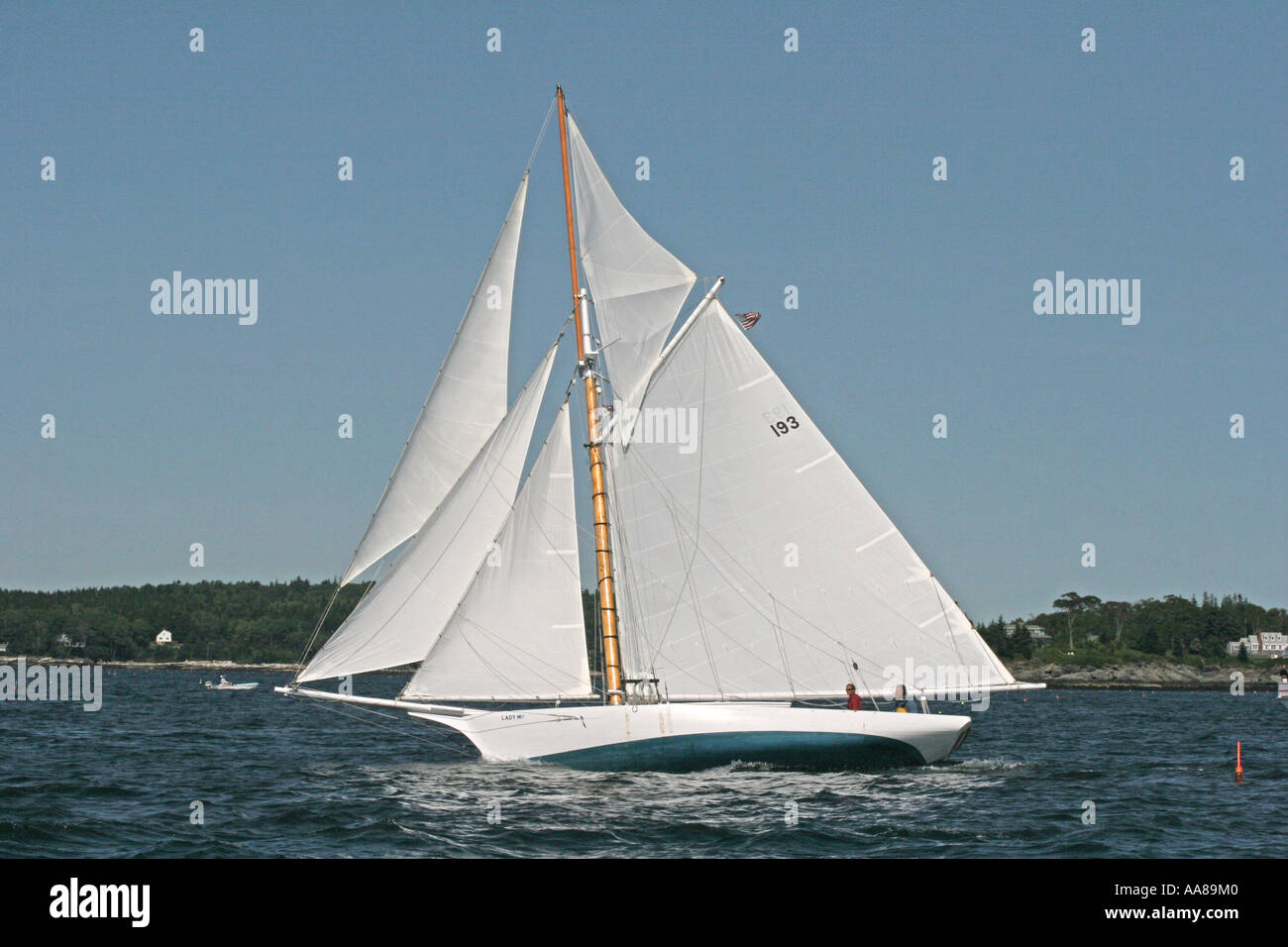 Gaff sloop hi-res stock photography and images - Alamy
