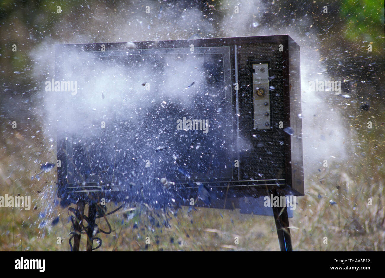 Tv screen smashed hi-res stock photography and images - Alamy