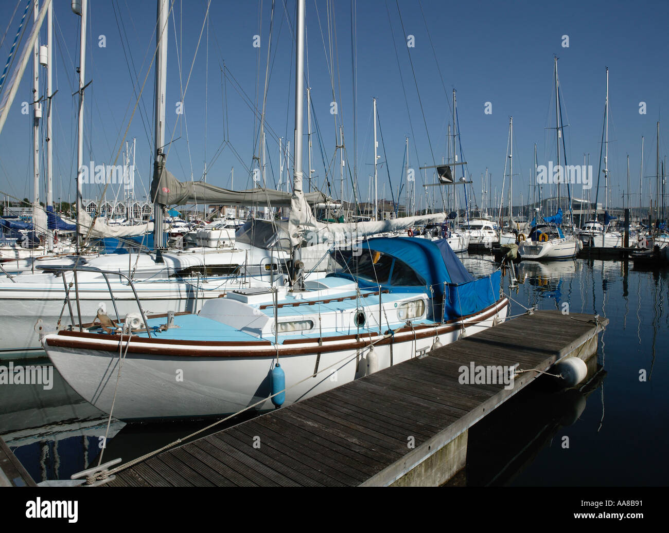 Plymouth sailing boat hi-res stock photography and images - Alamy