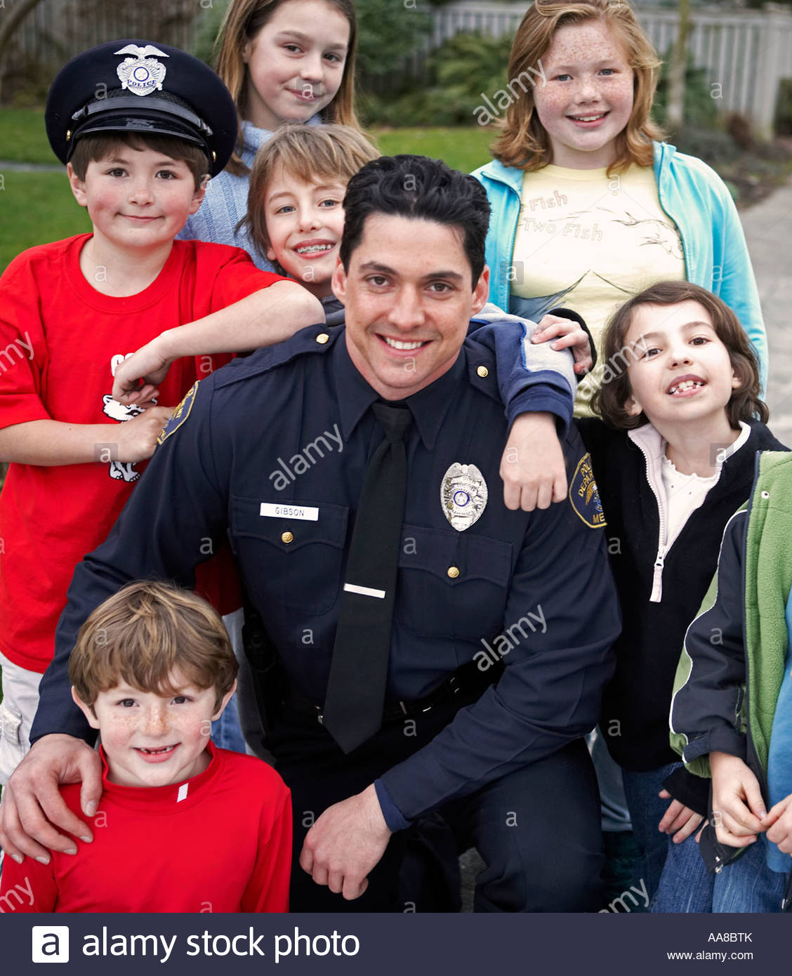 Police Officer With Child Stock Photos & Police Officer With Child ...