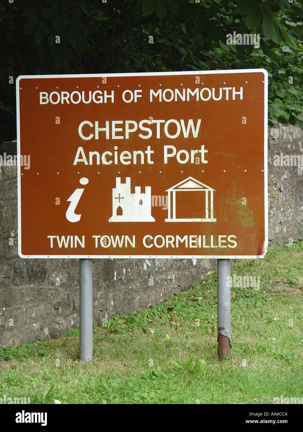 Chepstow Town Centre High Resolution Stock Photography and Images - Alamy