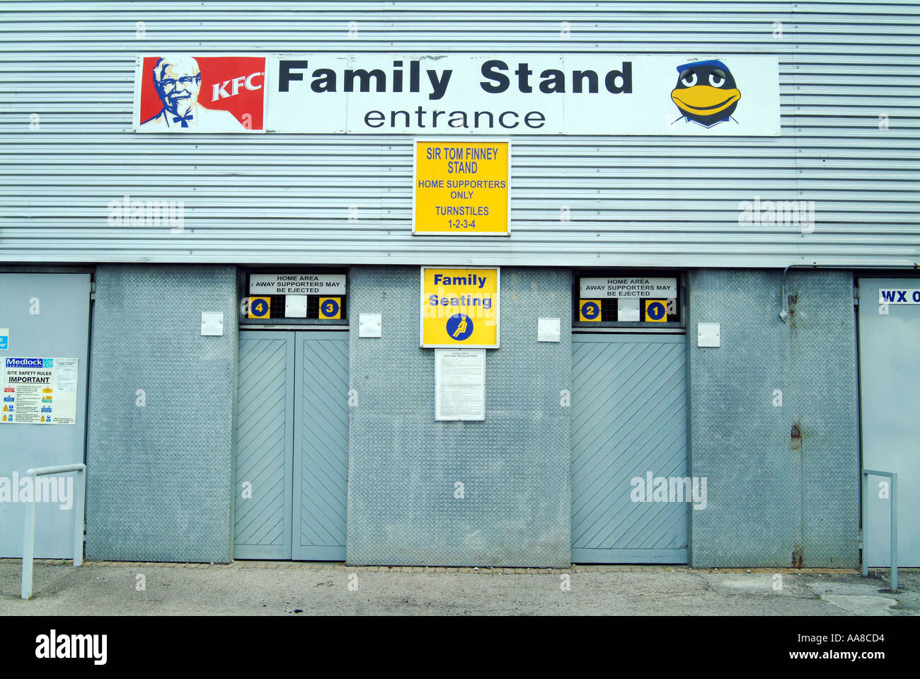 Floodlights deepdale hi-res stock photography and images - Alamy