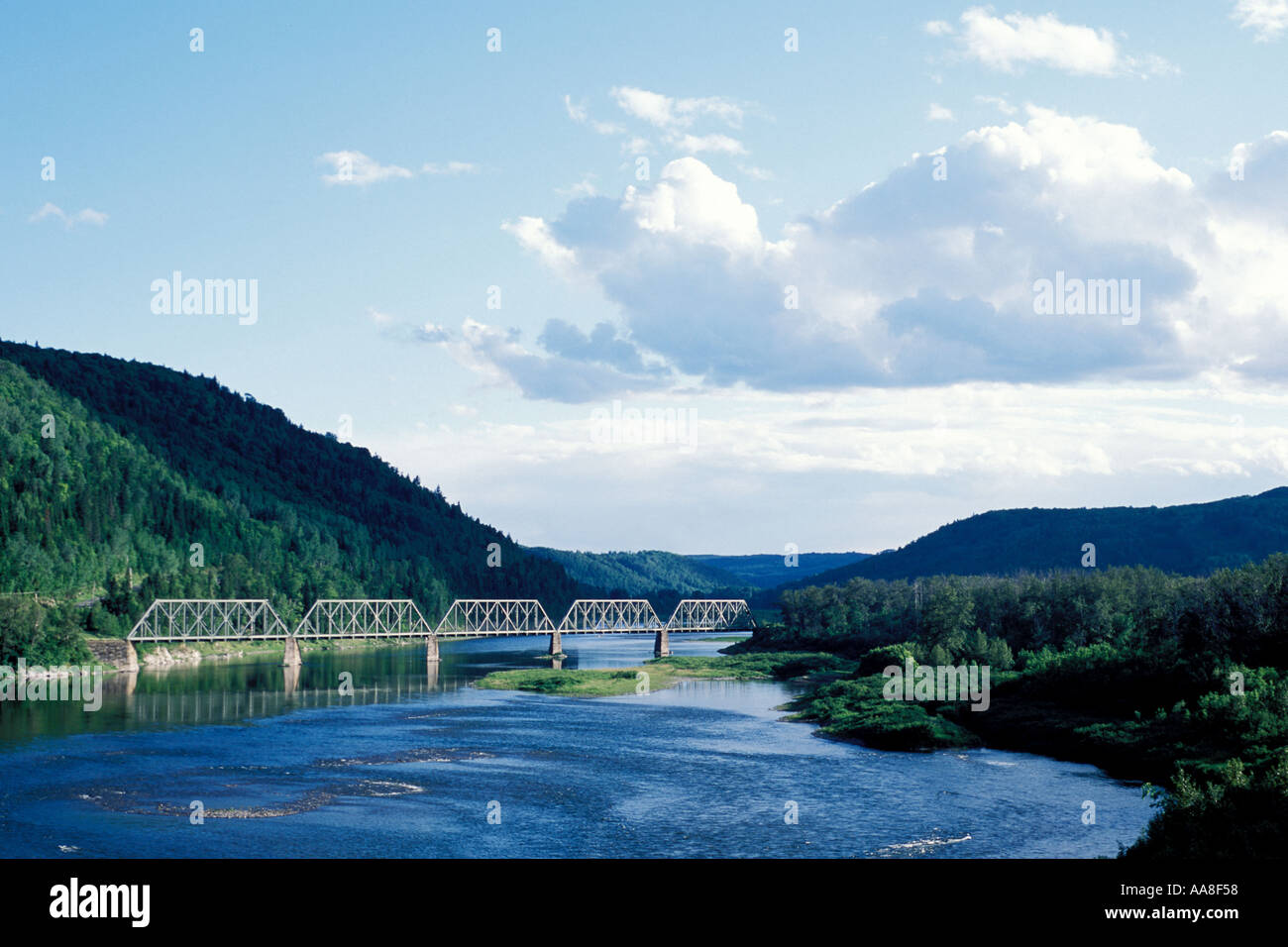 Border between quebec and new brunswick hi-res stock photography and ...