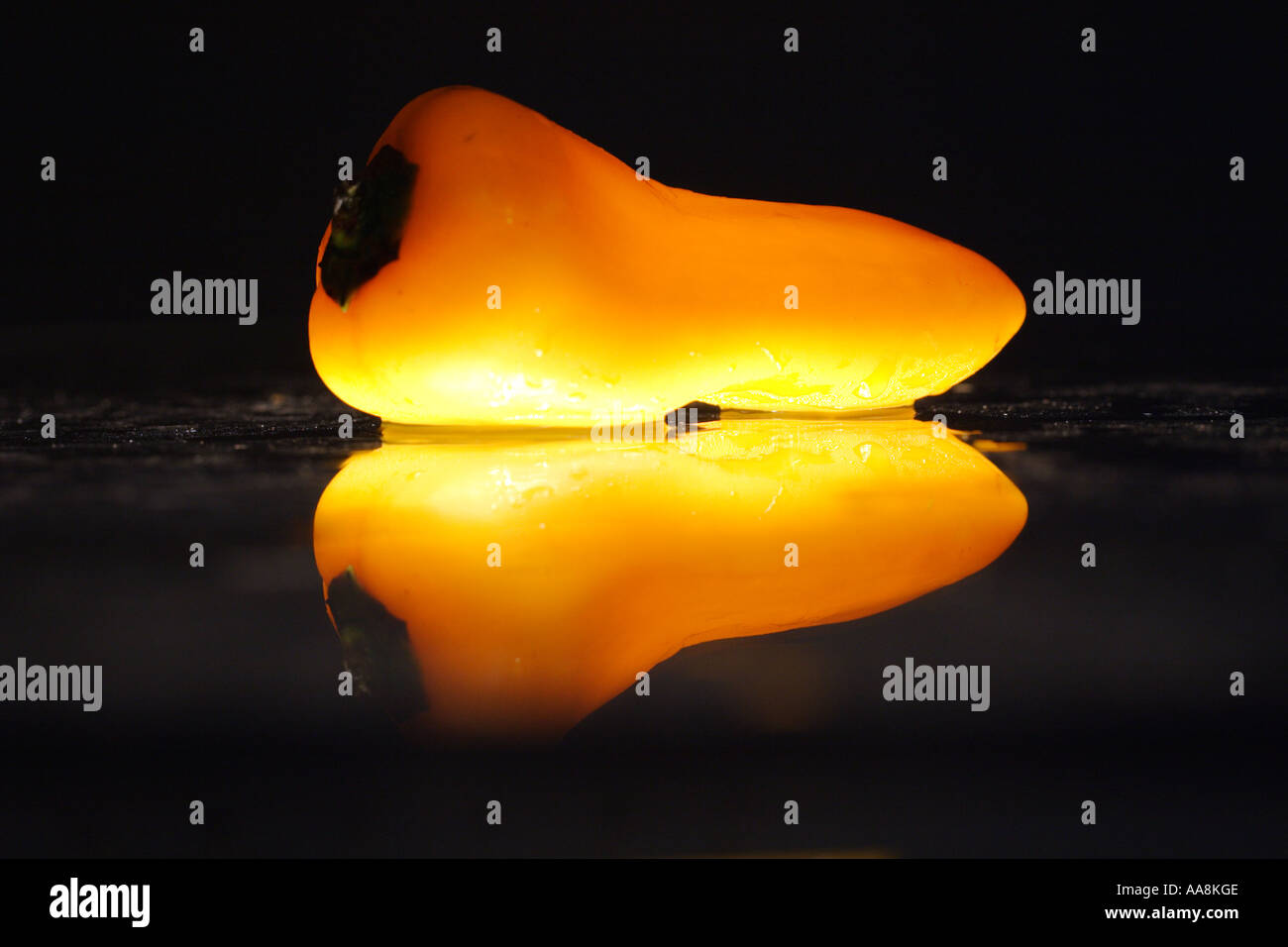 HOT AND SPICY CAPSICUM HORIZONTAL BAPDB7336 Stock Photo - Alamy