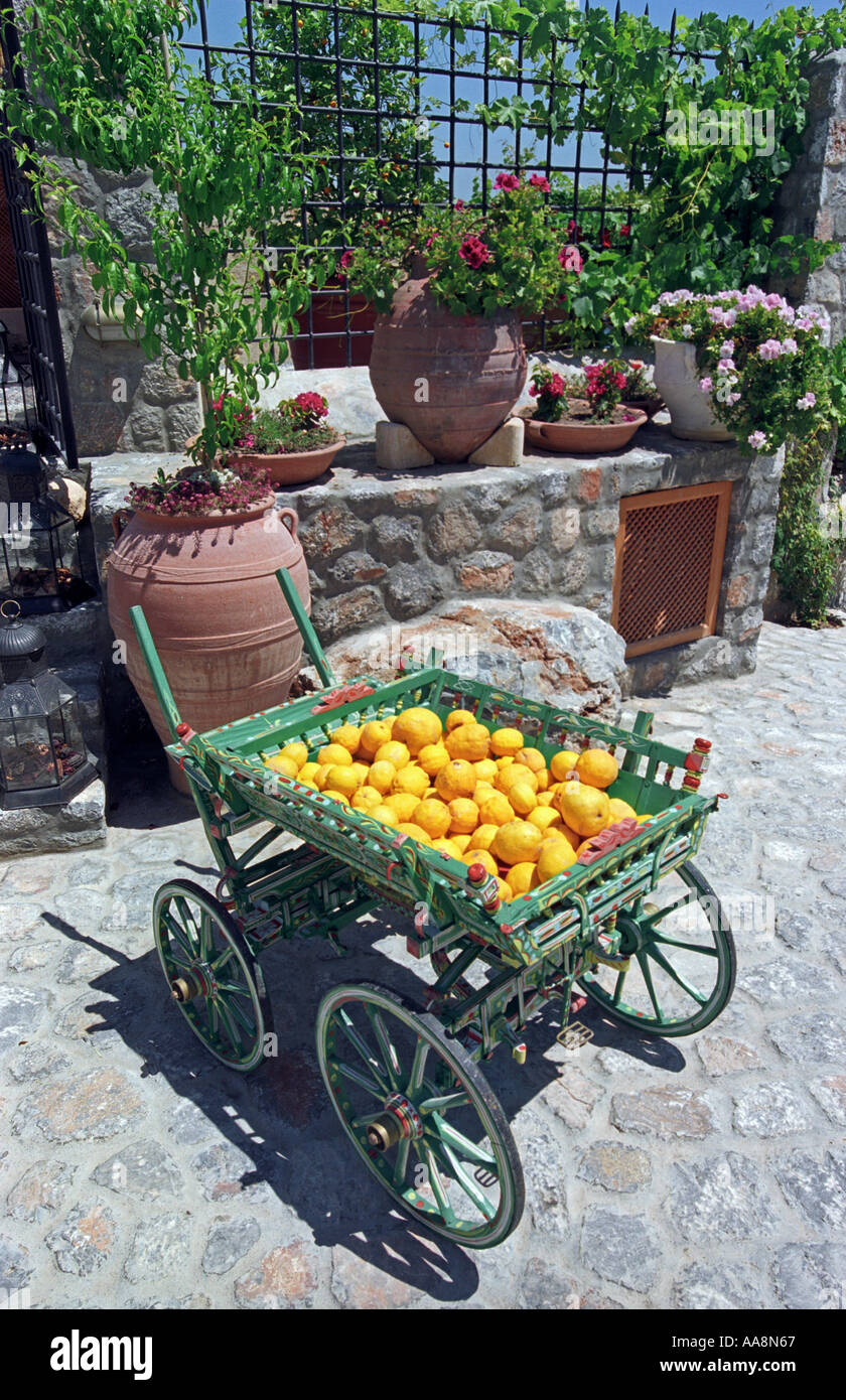 A cart of oranges in Rhodes Stock Photo - Alamy