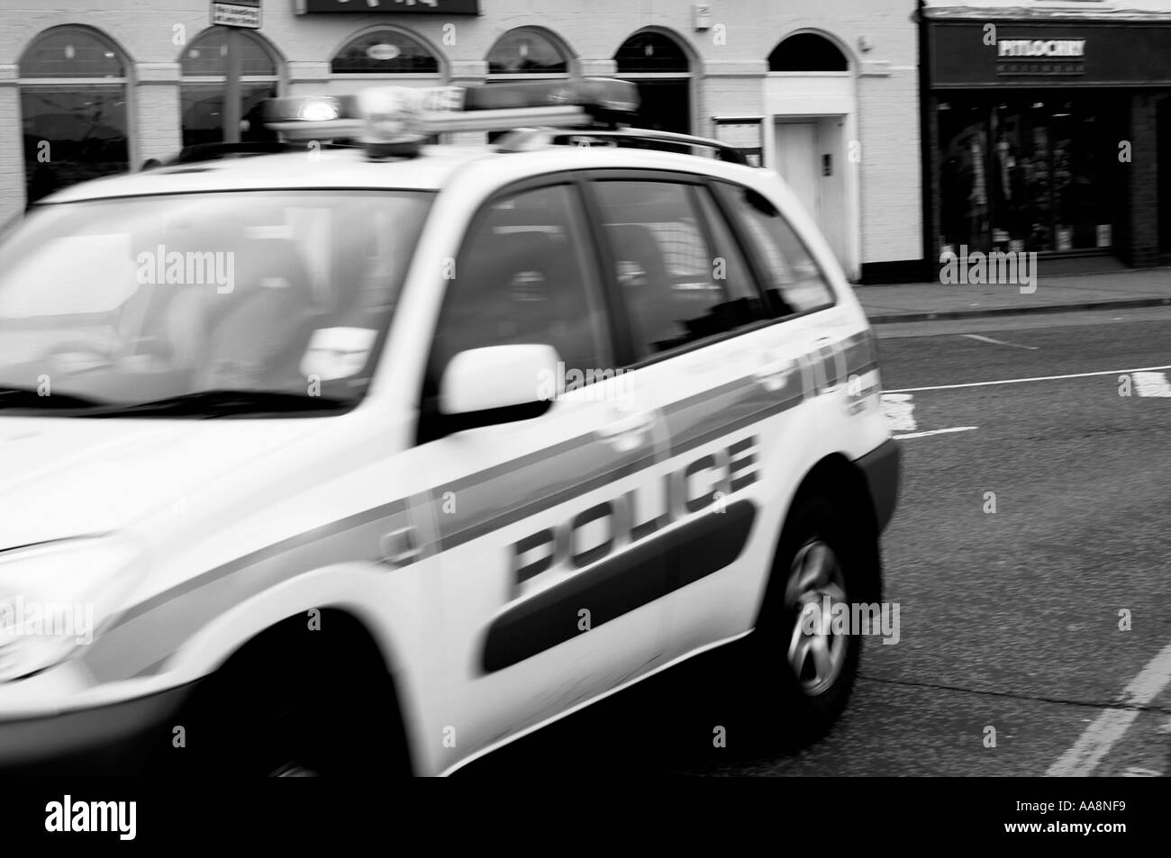 Police answer emergency call uk Stock Photo - Alamy