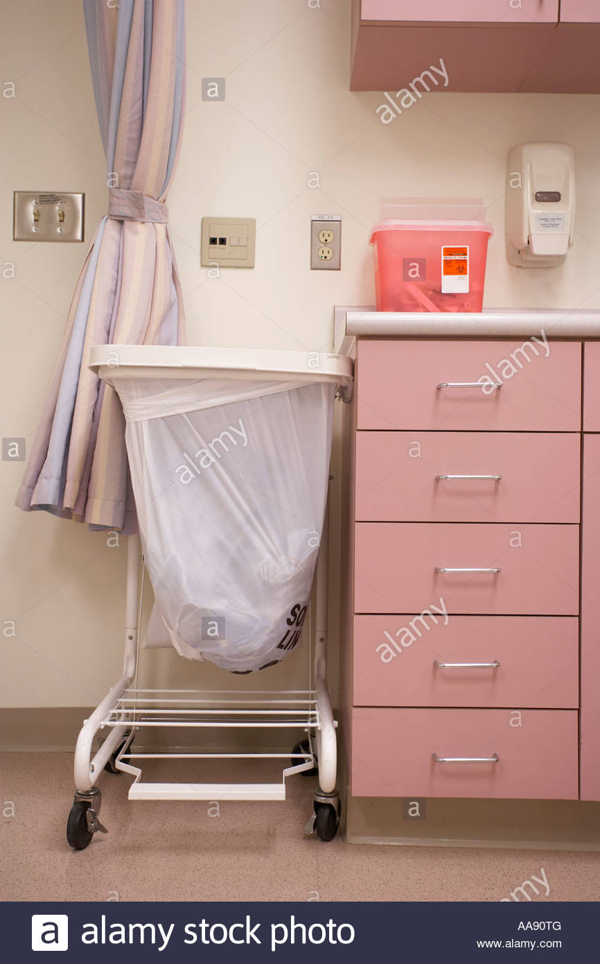Doctors Examination Room Stock Photos & Doctors Examination Room Stock ...
