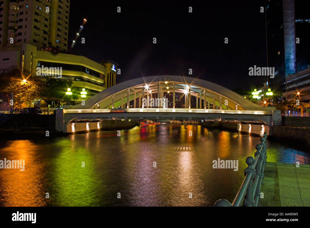 Elgin Bridge Singapore River South East Asia Stock Photo - Alamy