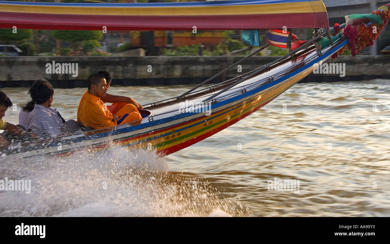 Travel thailand thai bangkok asia asian canal scene boats hi-res stock photography and images ...