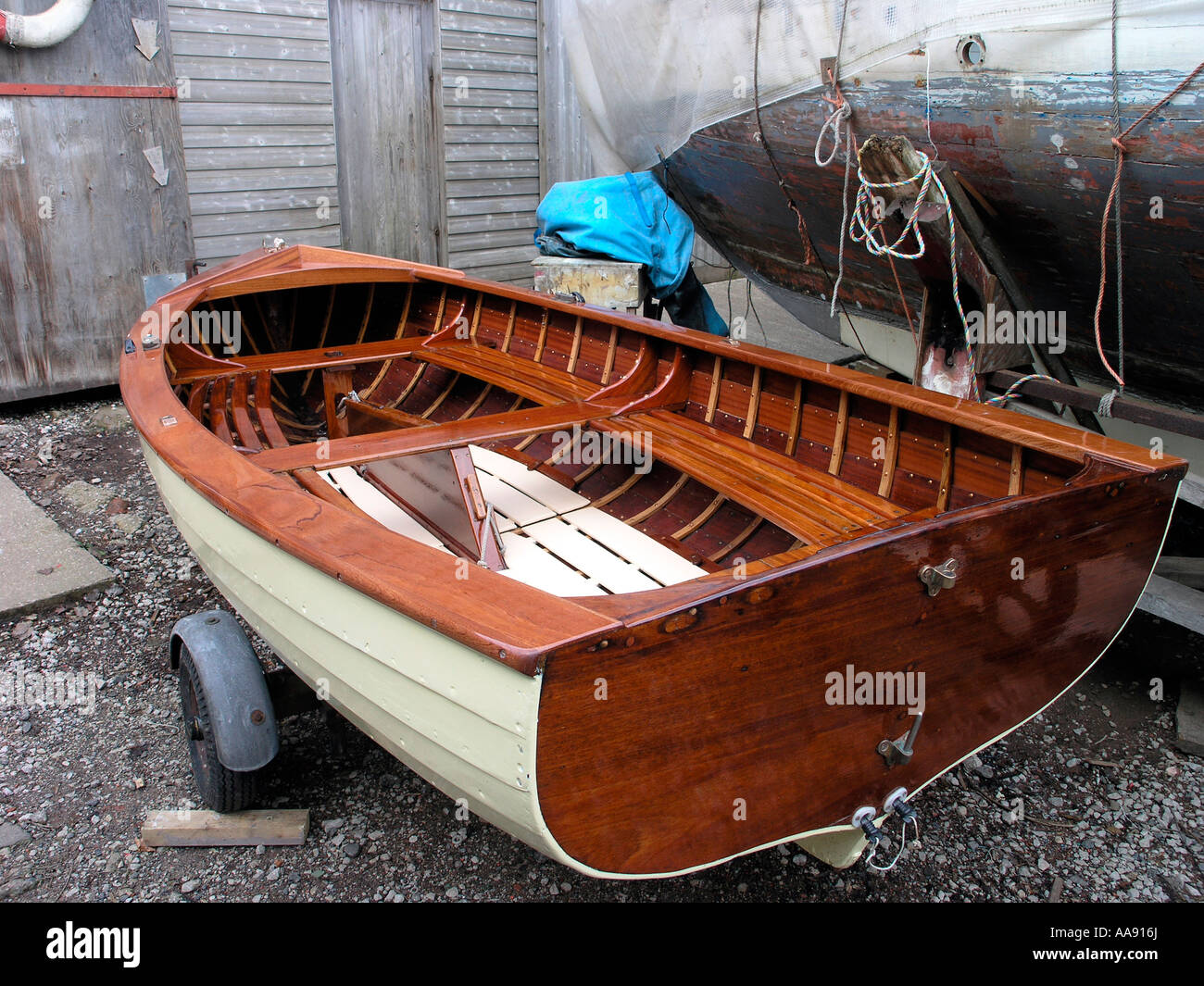 Clinker built dinghy Stock Photo - Alamy