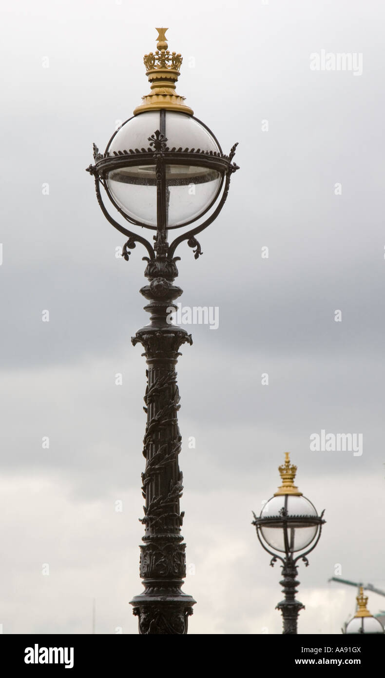 Crown street lights hi-res stock photography and images - Alamy