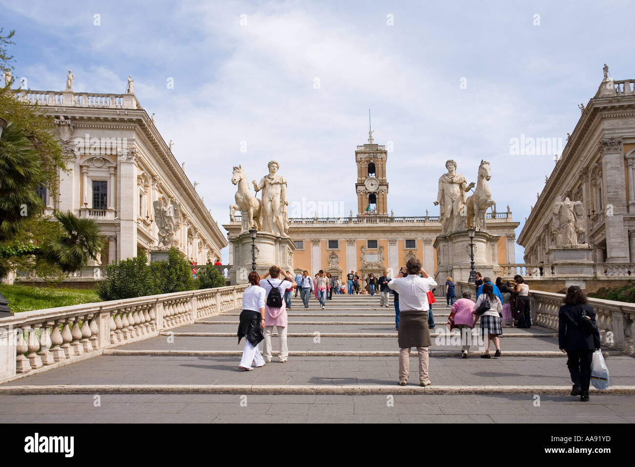 Rome tourism tourists on cordonata hi-res stock photography and images ...