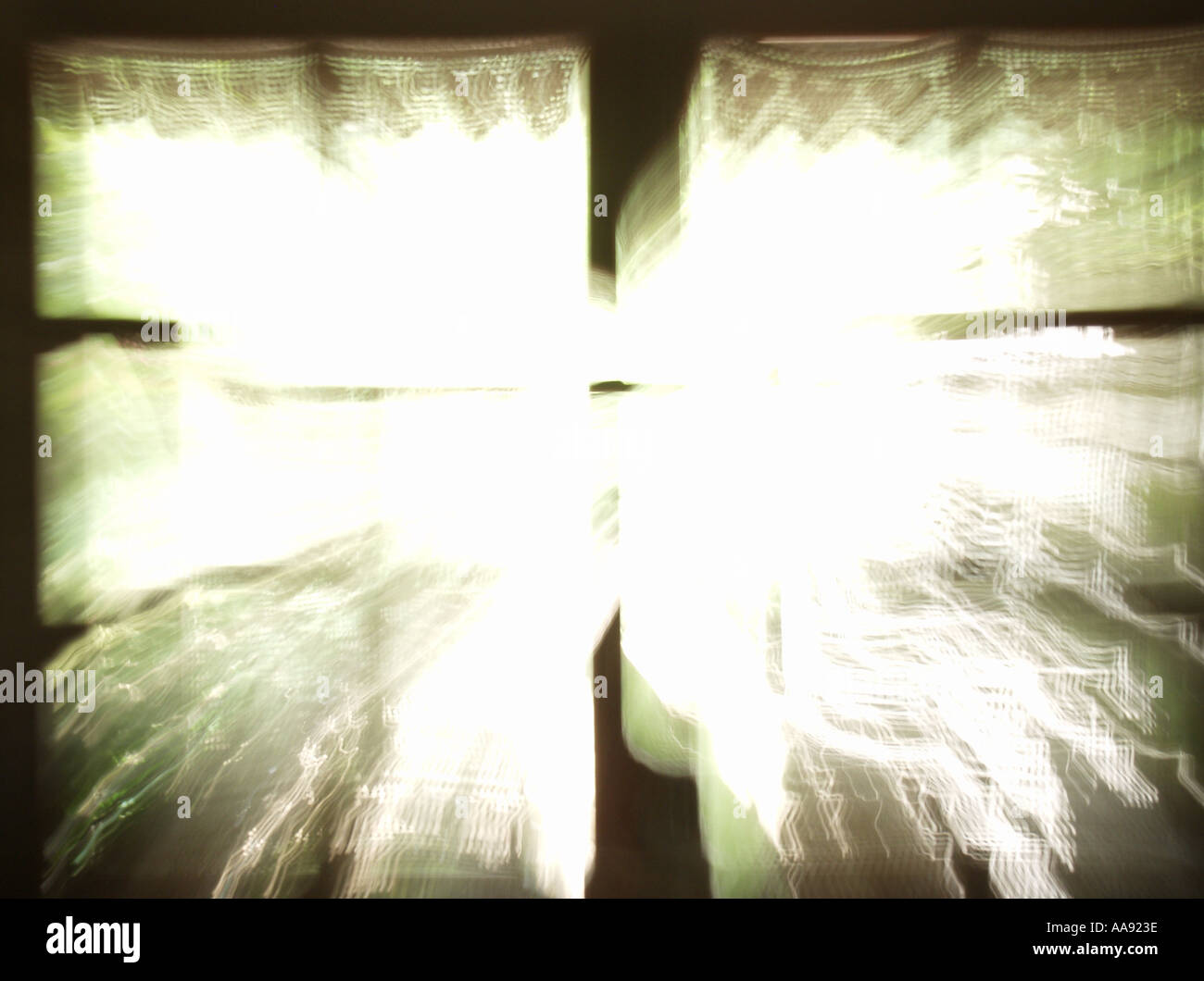 Shaft of light window hi-res stock photography and images - Alamy
