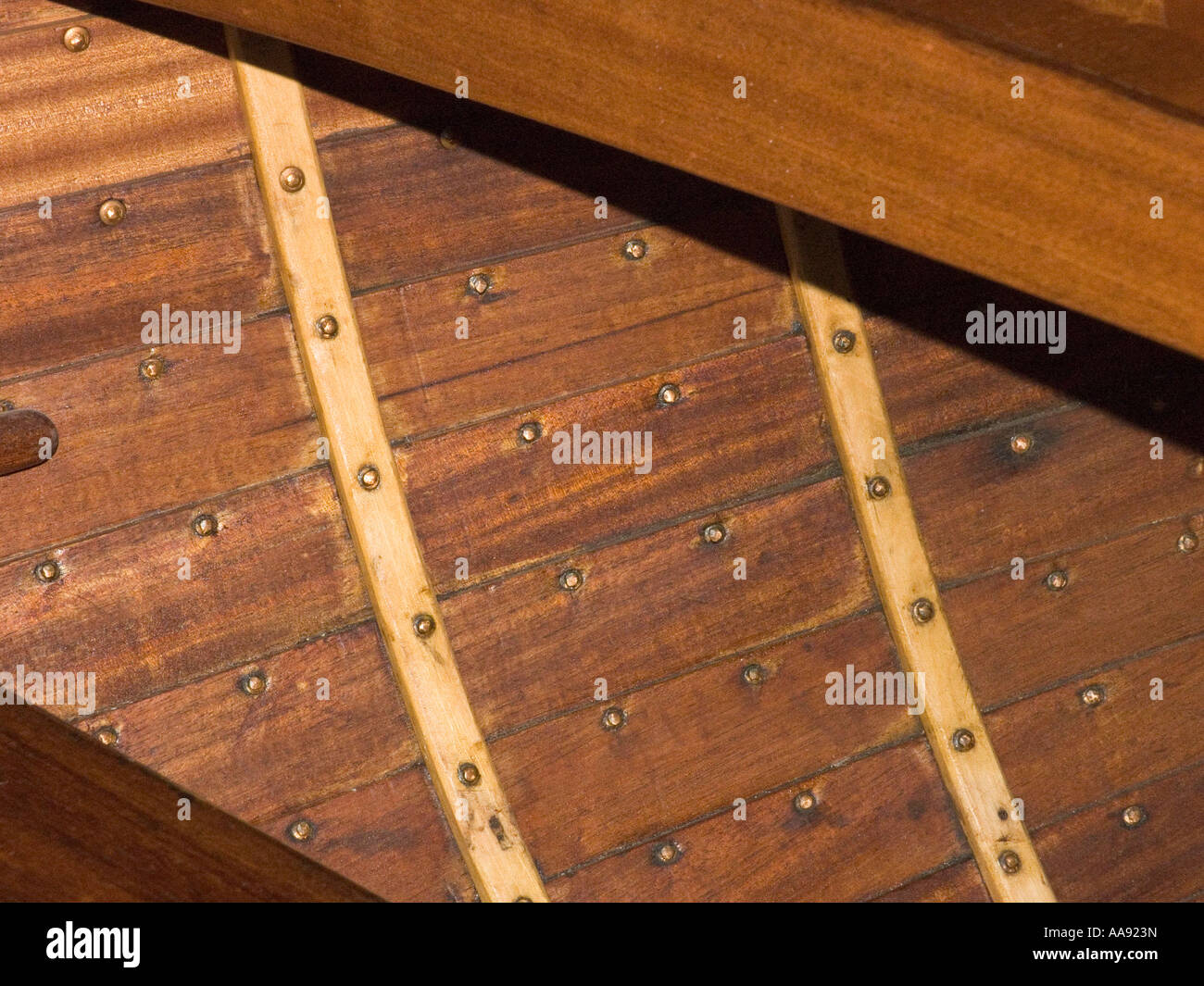 Clinker built dinghy Stock Photo - Alamy