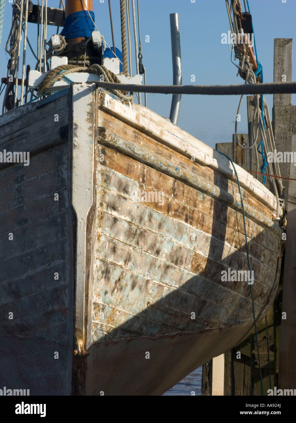 Carvel built hi-res stock photography and images - Alamy