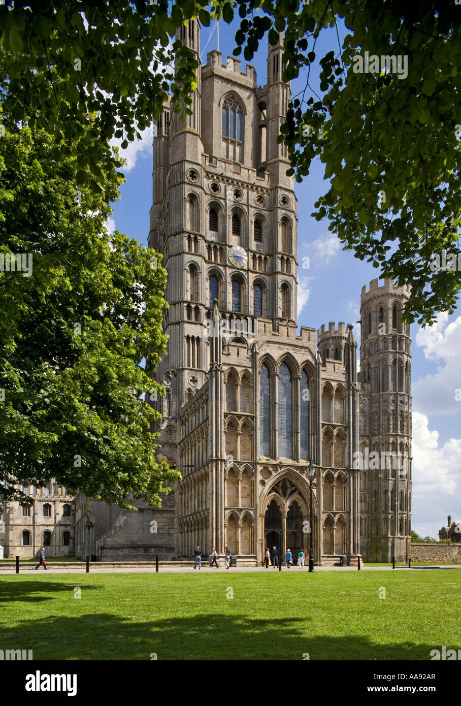 Ely architecture hi-res stock photography and images - Alamy