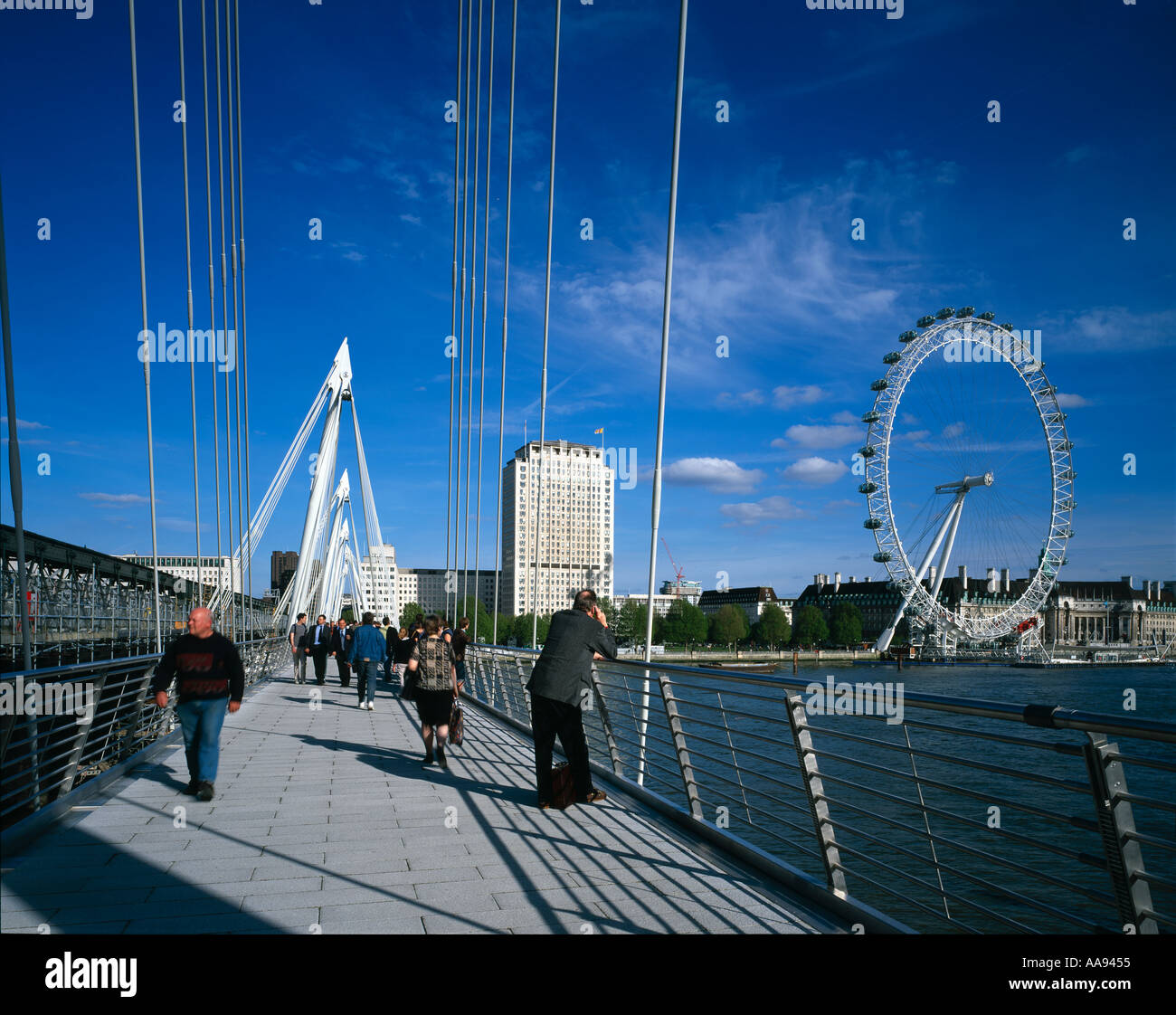 2002 london hi-res stock photography and images - Alamy