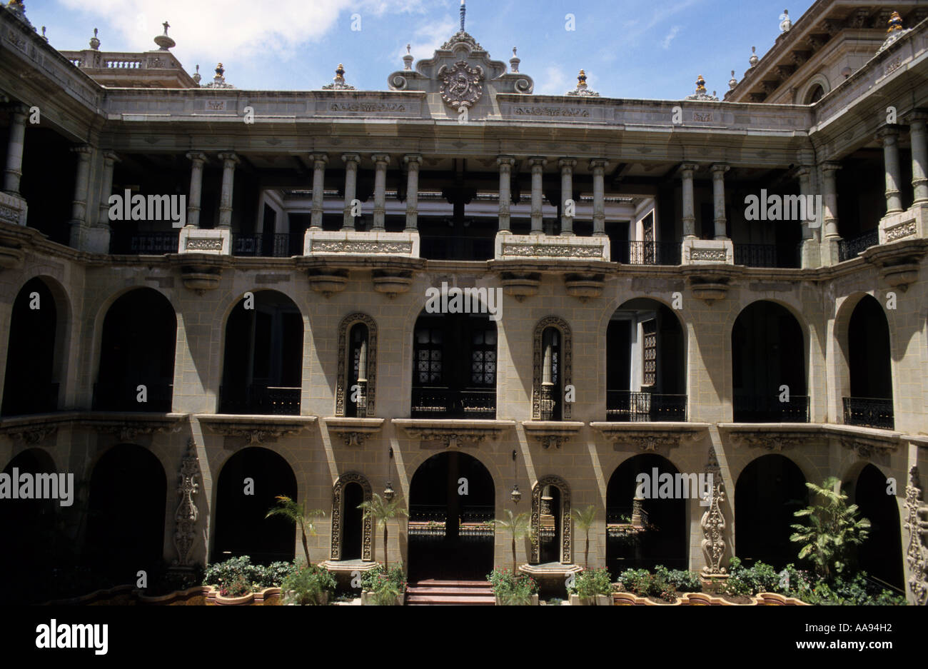 Palacio nacional de guatemala hi-res stock photography and images - Alamy