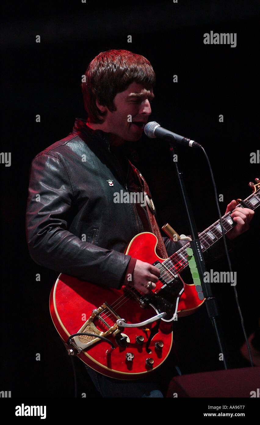 Noel gallagher oasis portrait hi-res stock photography and images - Alamy