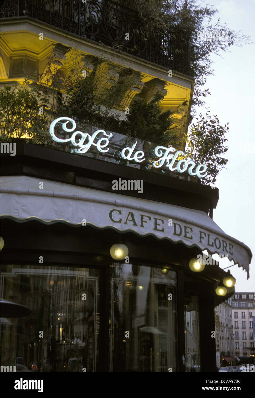 Cafe de flore historic hi-res stock photography and images - Alamy