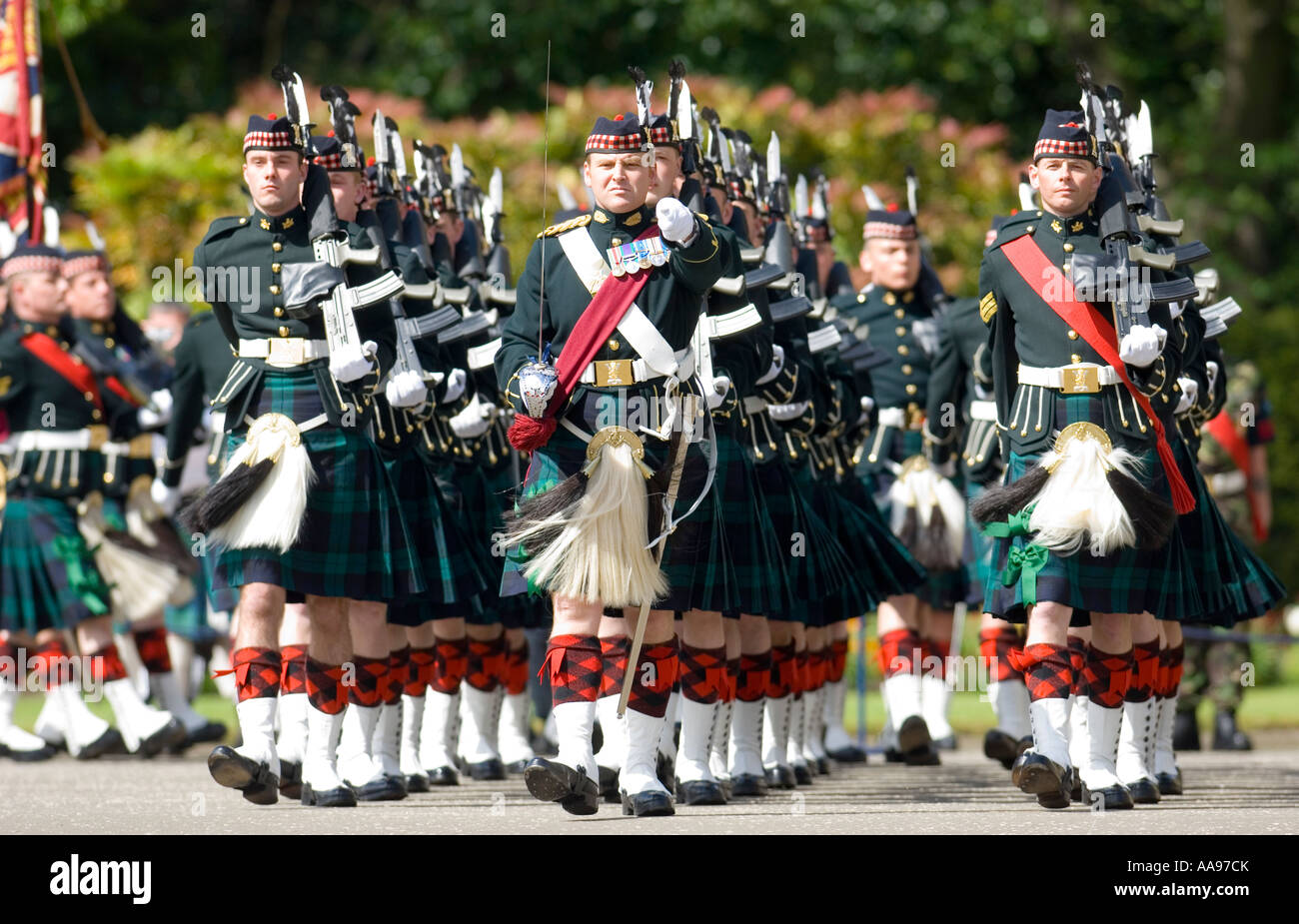 Scottish regiment marching holyrood palace hi-res stock photography and ...