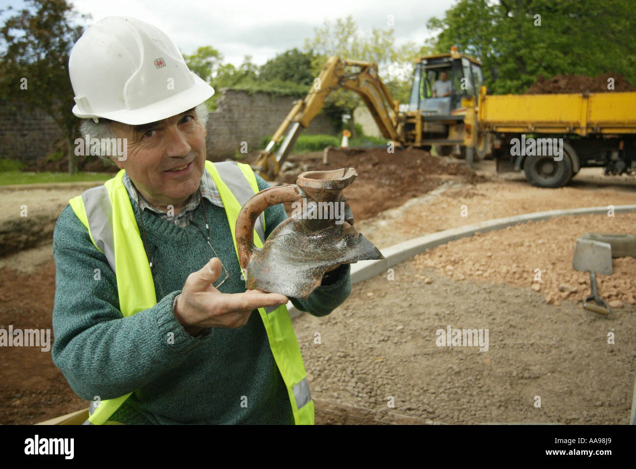Archaeologist dig hi-res stock photography and images - Alamy