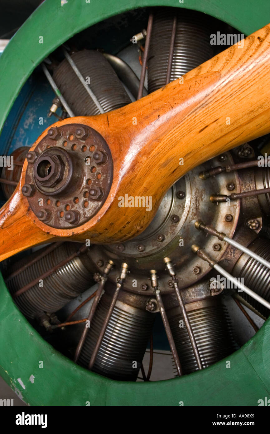 Sopvich Triplan, reciprocating engine with propeller Stock Photo - Alamy Sopvich Triplan, reciprocating engine with propeller Stock Photo - Alamy