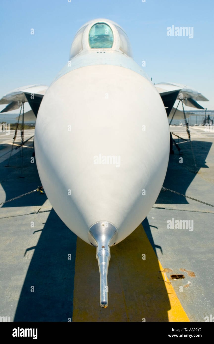 F 14 tomcat cockpit hi-res stock photography and images - Alamy
