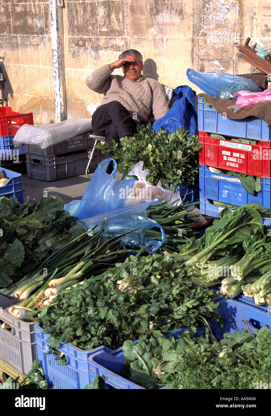market trader and stall Stock Photo - Alamy