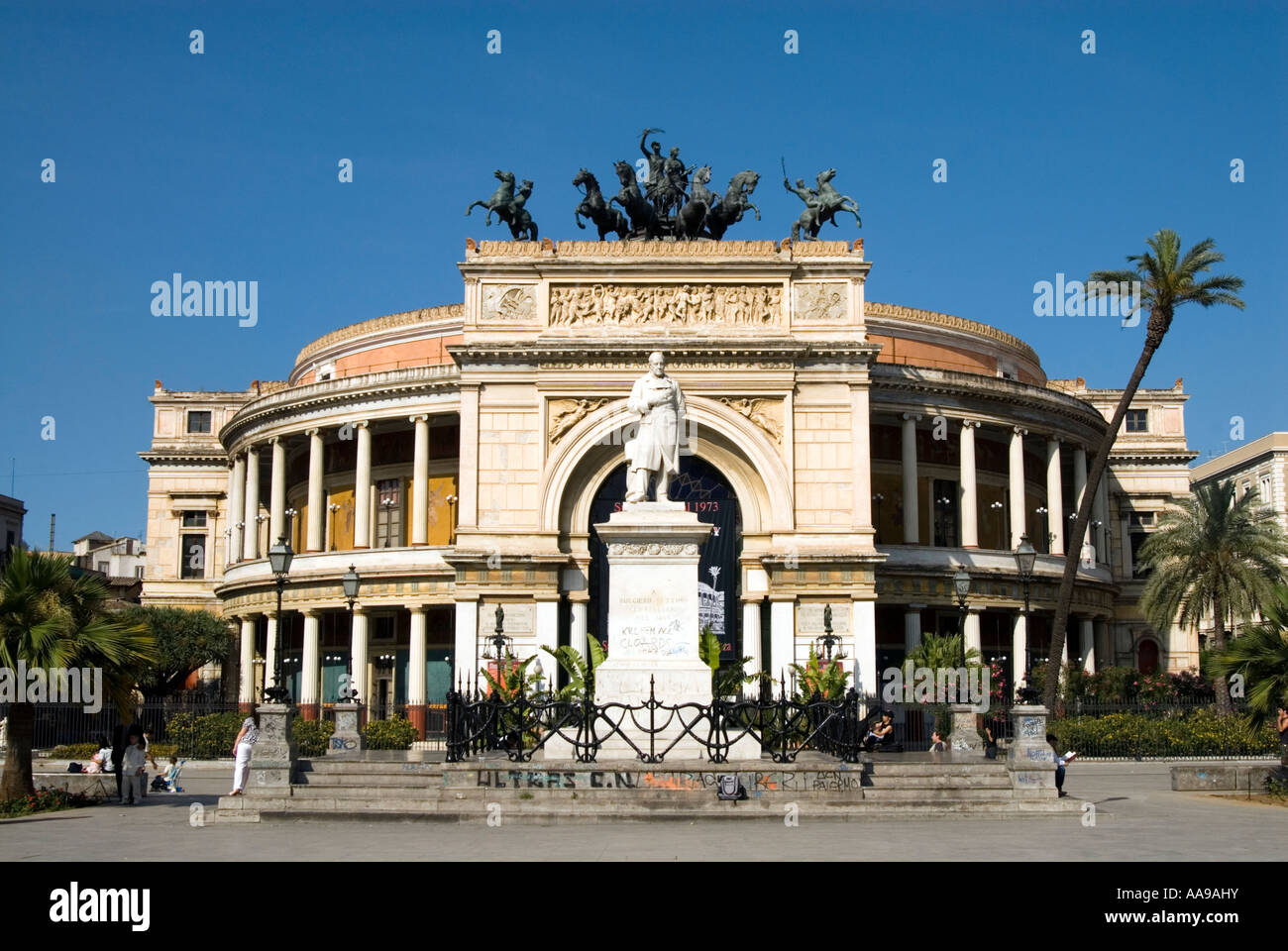 The Teatro Politeama Garibaldi Palermo Sicily Italy Stock Photo - Alamy